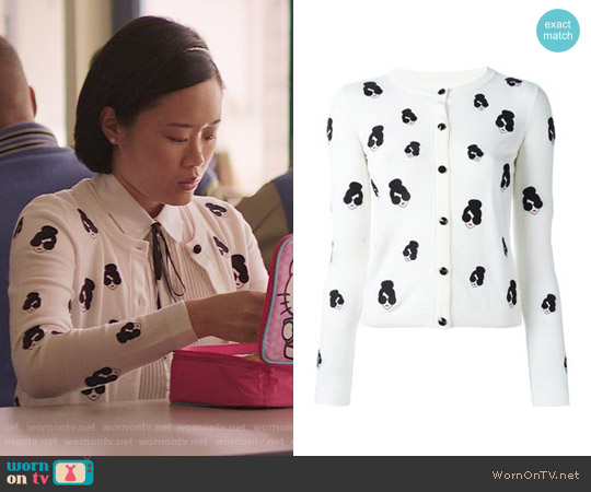 WornOnTV: Courtney’s white face print cardigan and Hello Kitty lunchbox ...
