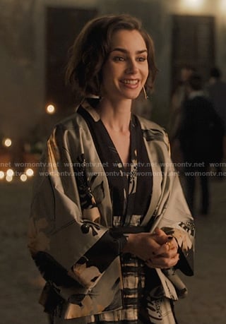 WornOnTV: Emily’s print kimono jacket on Emily in Paris | Lily Collins ...