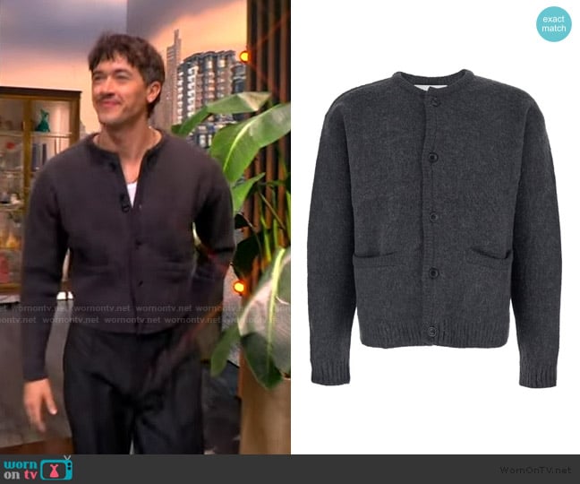 WornOnTV: Tom Blyth’s gray cardigan on The View | Clothes and Wardrobe ...